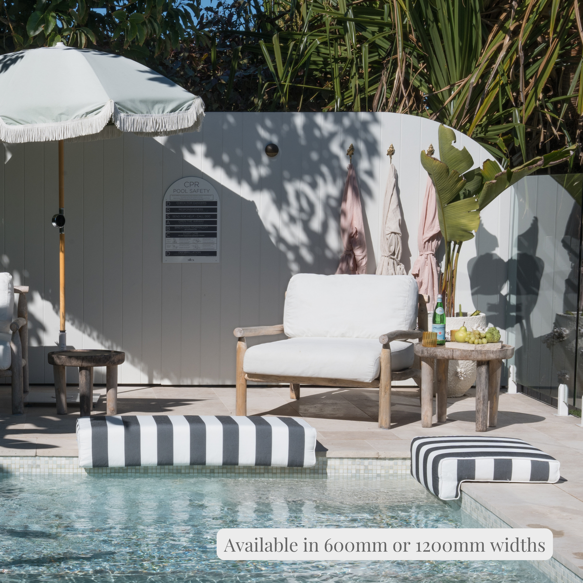 Poolside Cushion – Silux